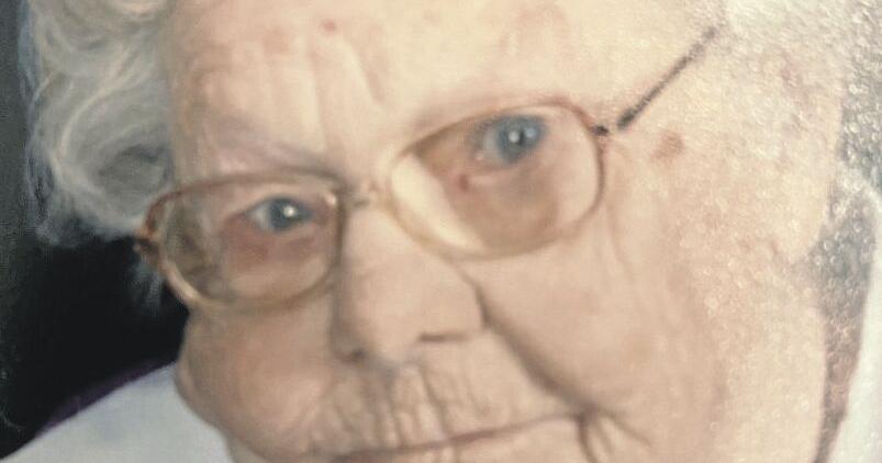 Helen Bush Winter | Gatens-Harding Funeral Home | wvgazettemail.com