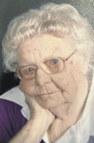 Helen Bush Winter | Gatens-Harding Funeral Home | wvgazettemail.com