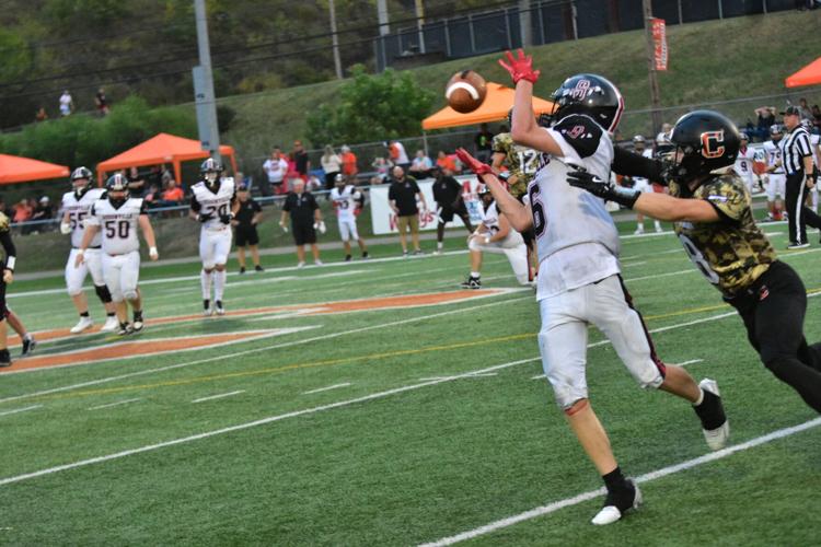 Prep football: Huntington outlasts Hurricane 38-35 | Football ...
