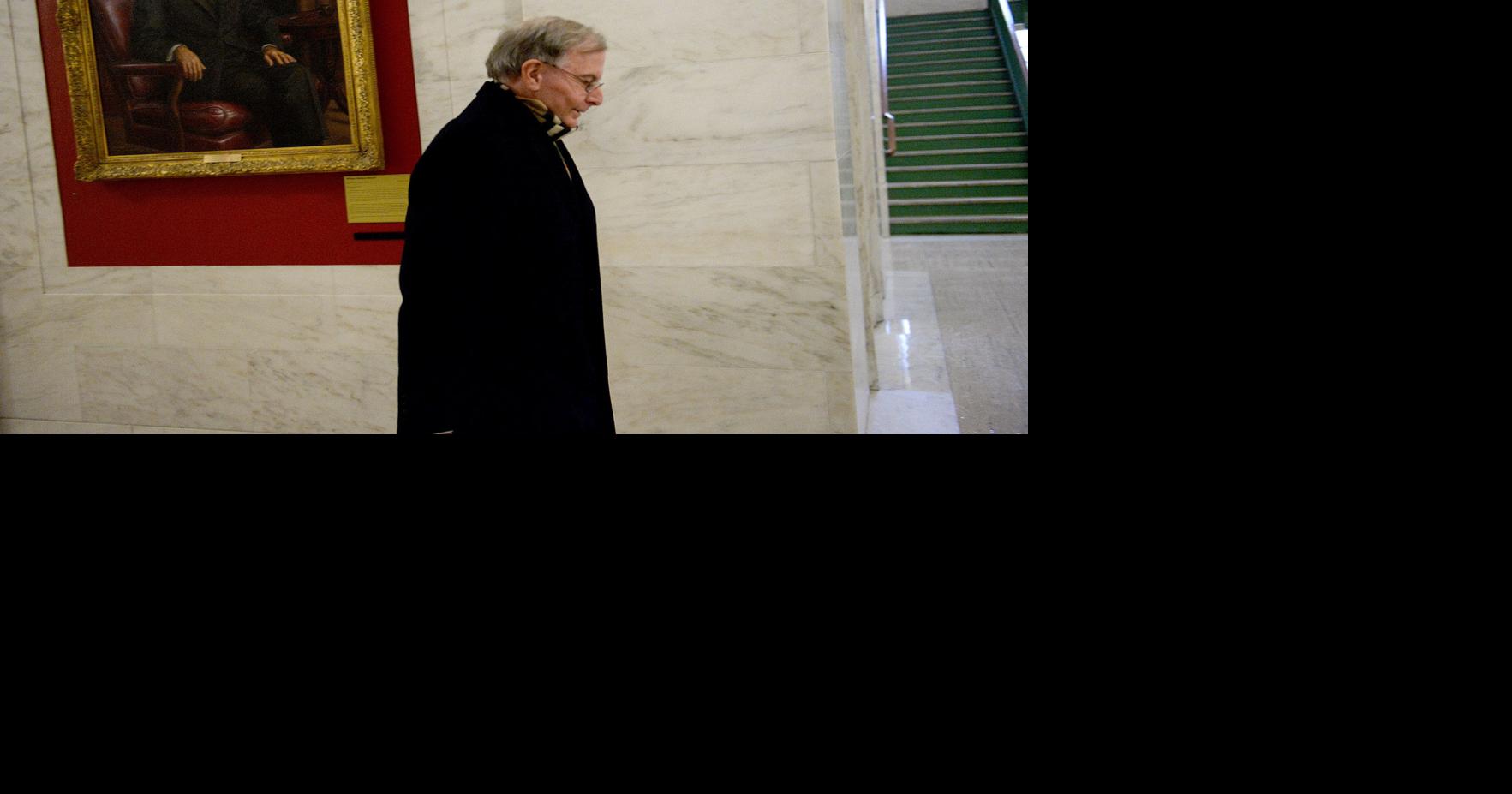 Justice aide Cary volunteers financial disclosure | Politics ...