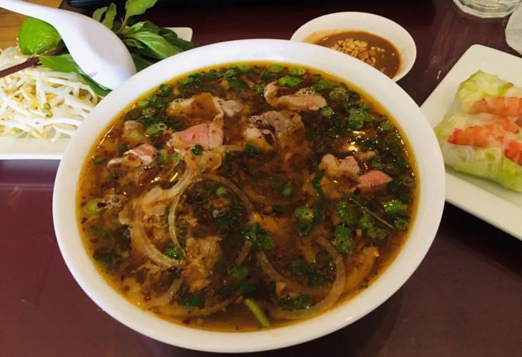 The Food Guy: Facebook-influenced dining hits a fever pitch | The Food ...