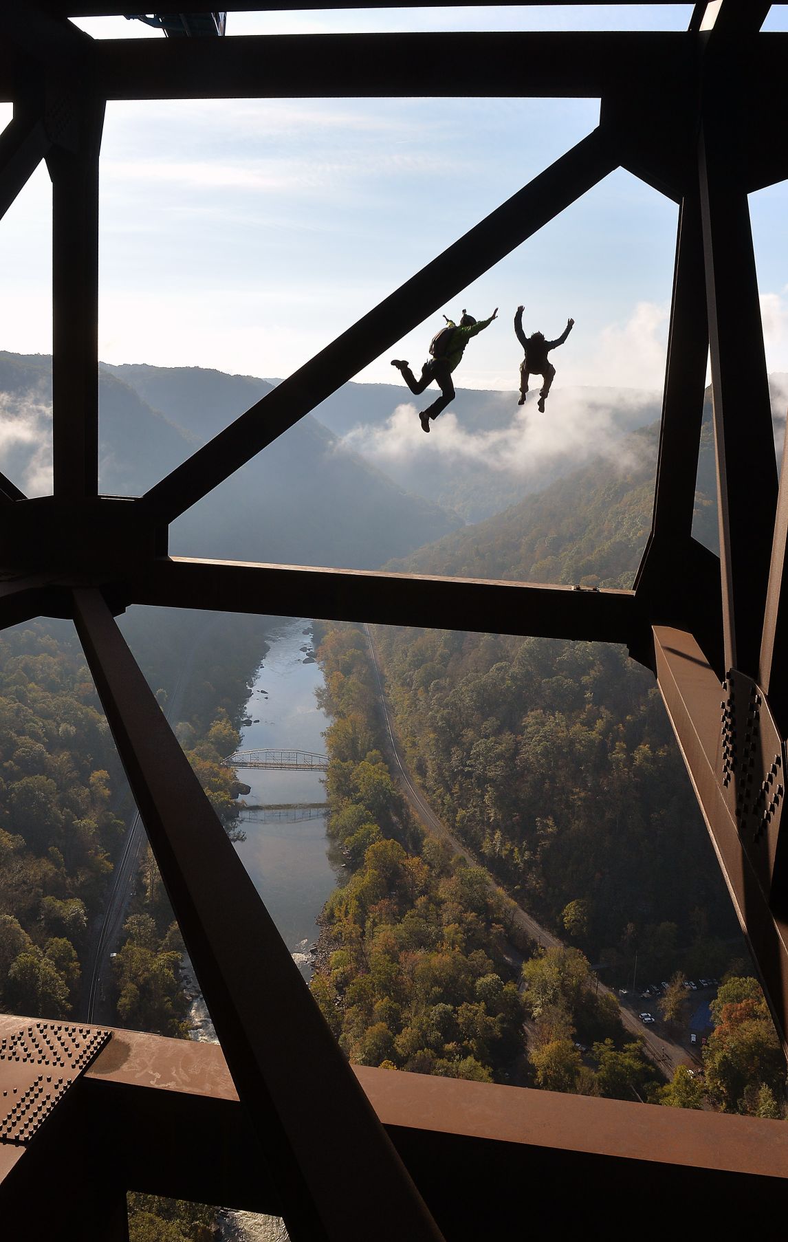 Jumper turnout falls on West Virginia’s Bridge Day | Life & Arts ...