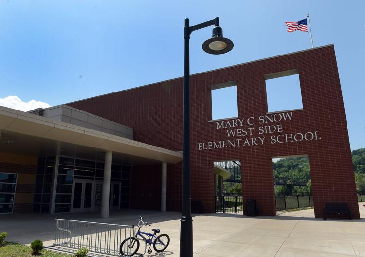 Mary C. Snow principal wants off year-round calendar, calls scores a ...