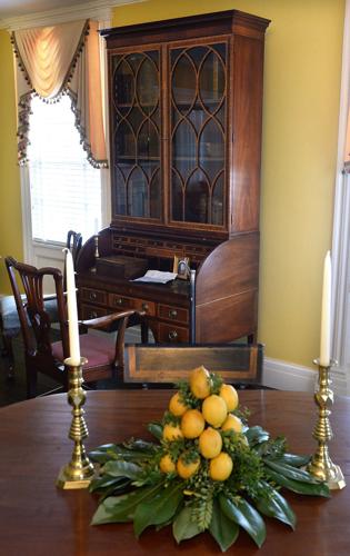 Craik-Patton House decks its halls with fresh green | Life & Arts ...