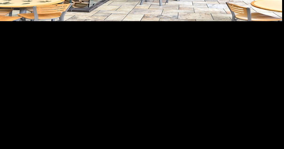 Dizzy Doc completes 60-foot-tall balloon sculpture | Life & Arts ...