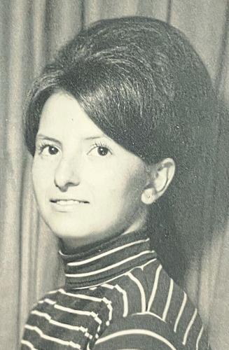 Mary E. Davis | Gatens-Harding Funeral Home | wvgazettemail.com