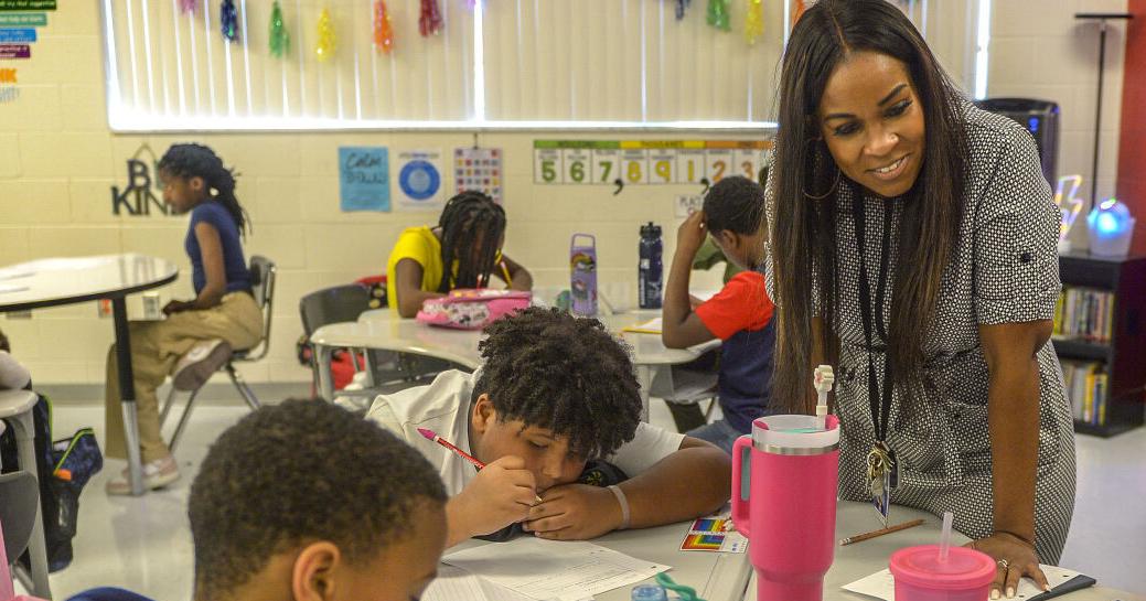 Mary C Snow's Destiny Spencer, Kanawha Principal of the Year | Education | wvgazettemail.com