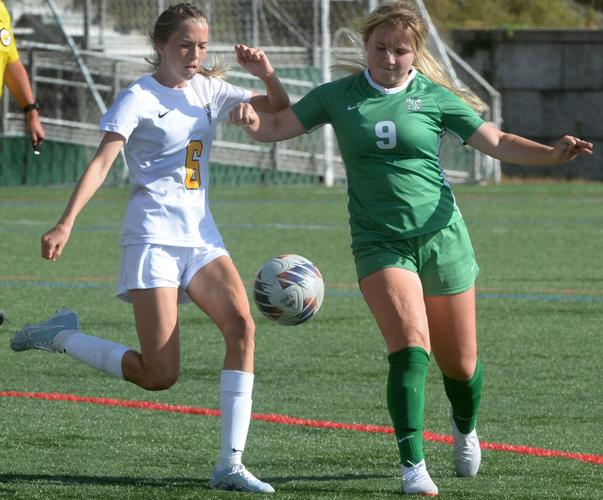 Prep girls soccer: Charleston Catholic edges East Fairmont 1-0 in ...