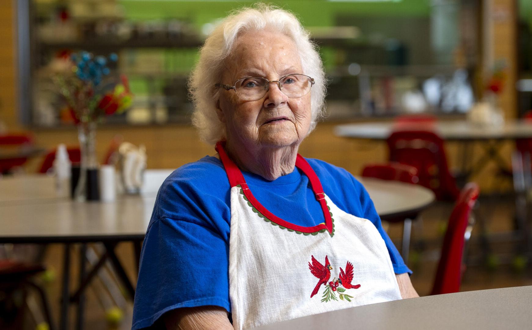 Ellen Carter serves seniors food, friendship in Rand | Kanawha Valley ...