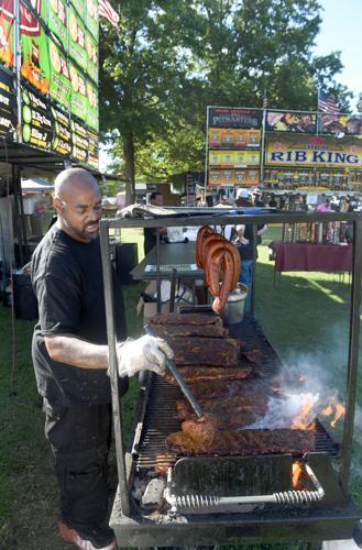 PHOTO: Saucing it up at Ribfest | Kanawha Valley | wvgazettemail.com
