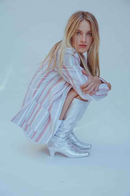 Kentucky singer/songwriter Abby Hamilton performing at Clay Center on ...