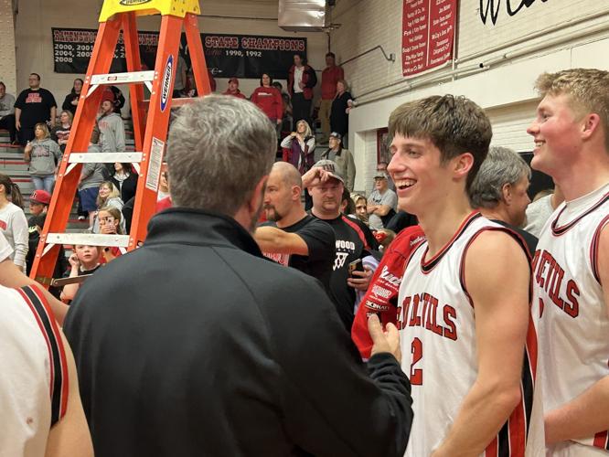 Prep boys basketball region co-final: Ravenswood 'had enough,' does in ...