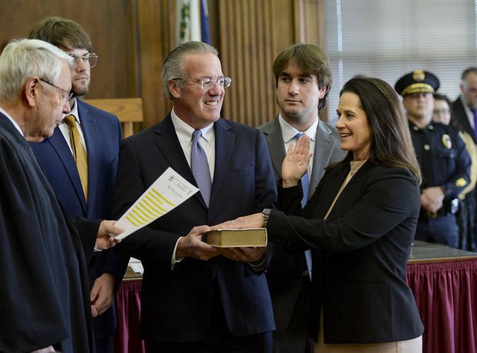 PHOTOS: Charleston council, mayor sworn in | Galleries | wvgazettemail.com