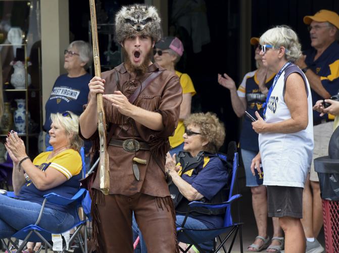 PHOTOS: WVU football fans take over St. Albans | Kanawha Valley ...