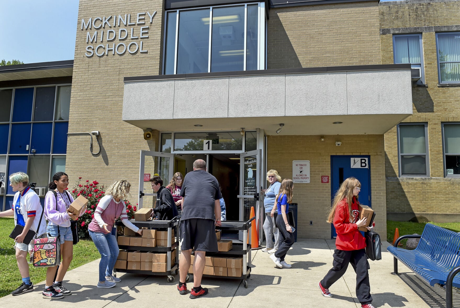 End of McKinley Middle School in St. Albans closed for good | Galleries ...