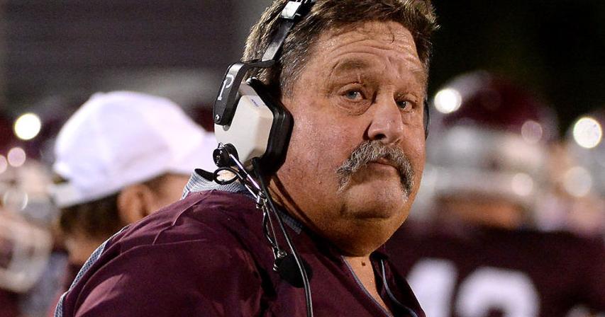 Prep football: Steve Edwards Jr. keeps it 'fresh,' reaches 25th season ...