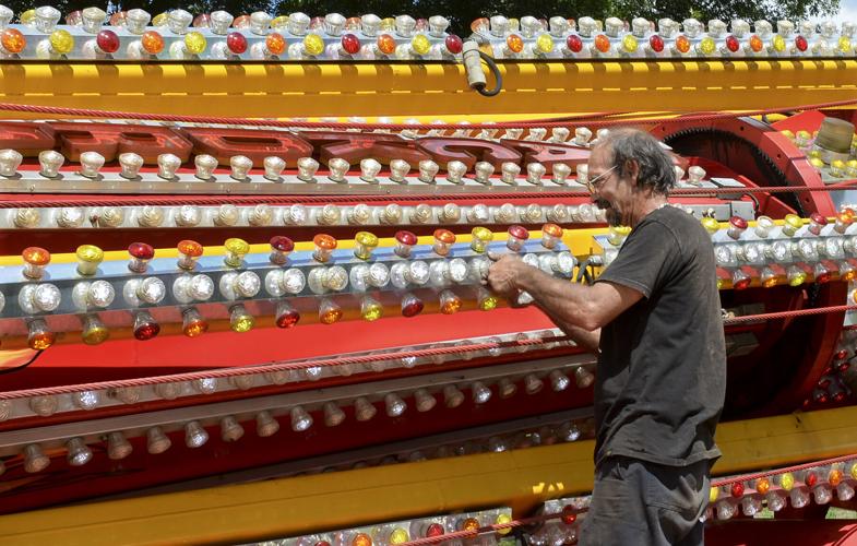PHOTOS: Getting ready for Ribfest | Kanawha Valley | wvgazettemail.com
