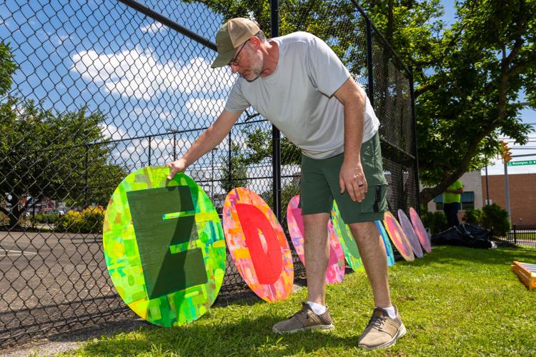 Abstract Art by Edgewood Elementary students adorns Edgewood Park ...