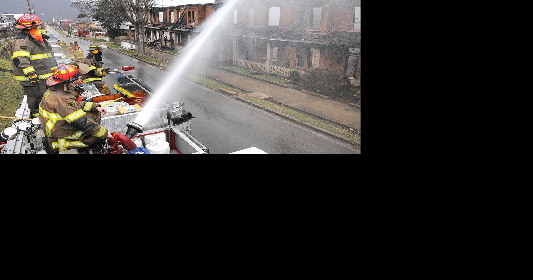 Fire tears through Hinton | Cops & Courts | wvgazettemail.com