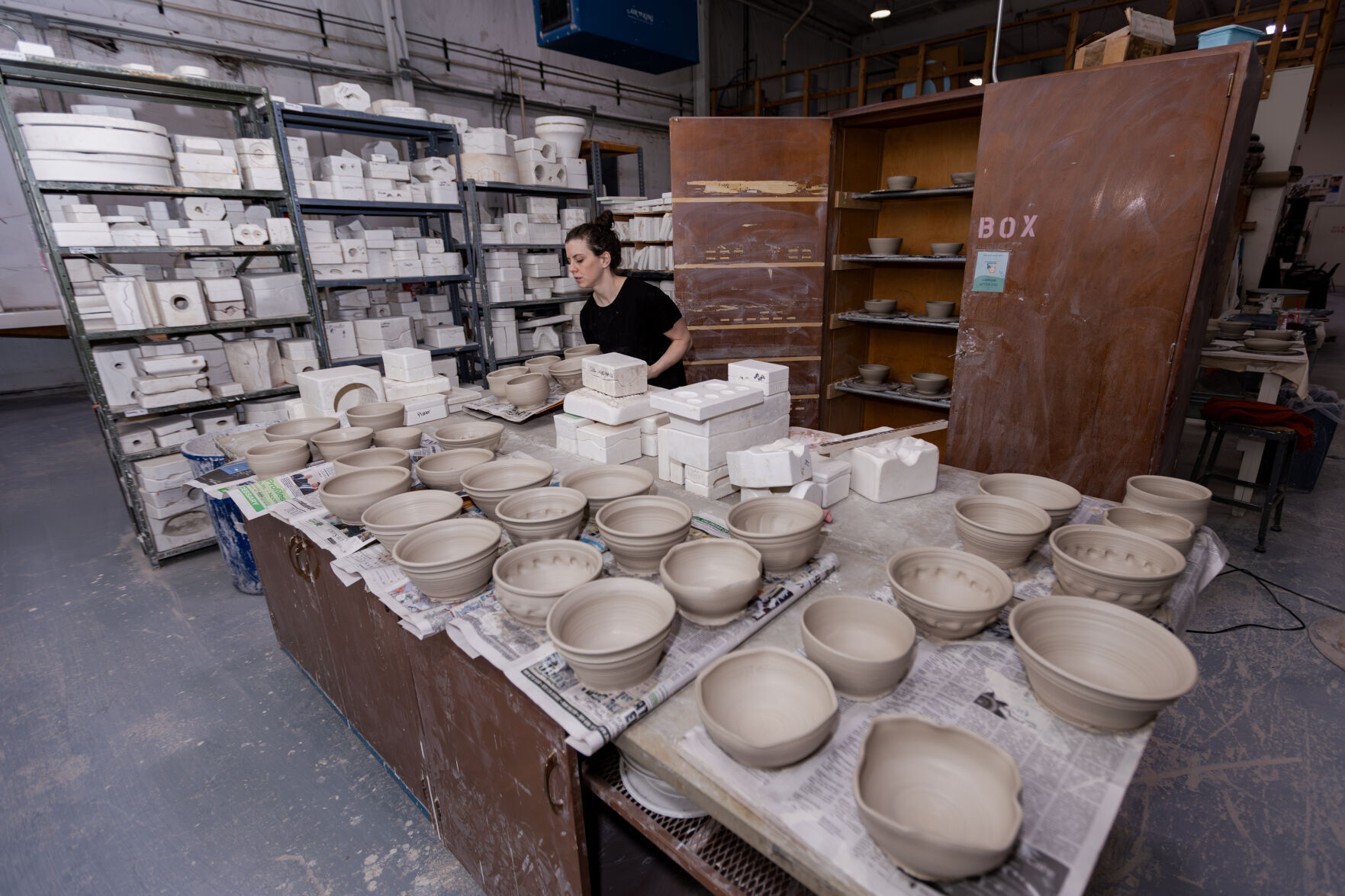 Volunteers craft pottery for Facing Hunger Empty Bowls event | Arts ...