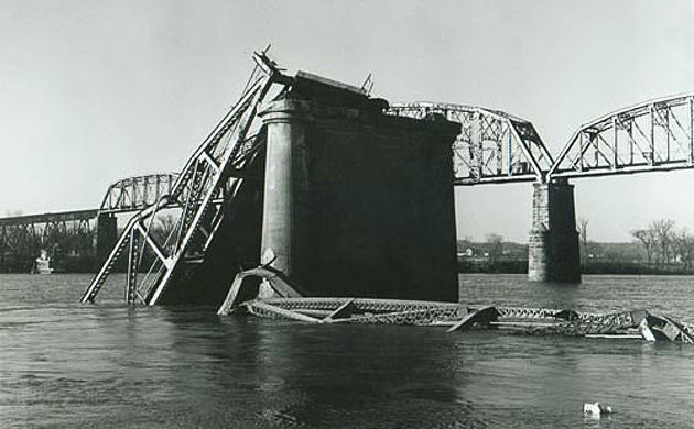 Ernest Blevins: The Silver Bridge collapse of 50 years ago (Daily Mail ...