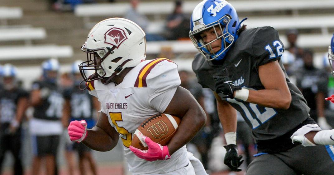 MEC football: UC's Wright continues to piece together impressive career ...