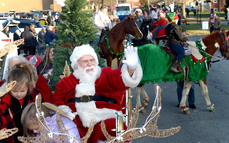 Christmas spirit fills the streets of St. Albans | | wvgazettemail.com