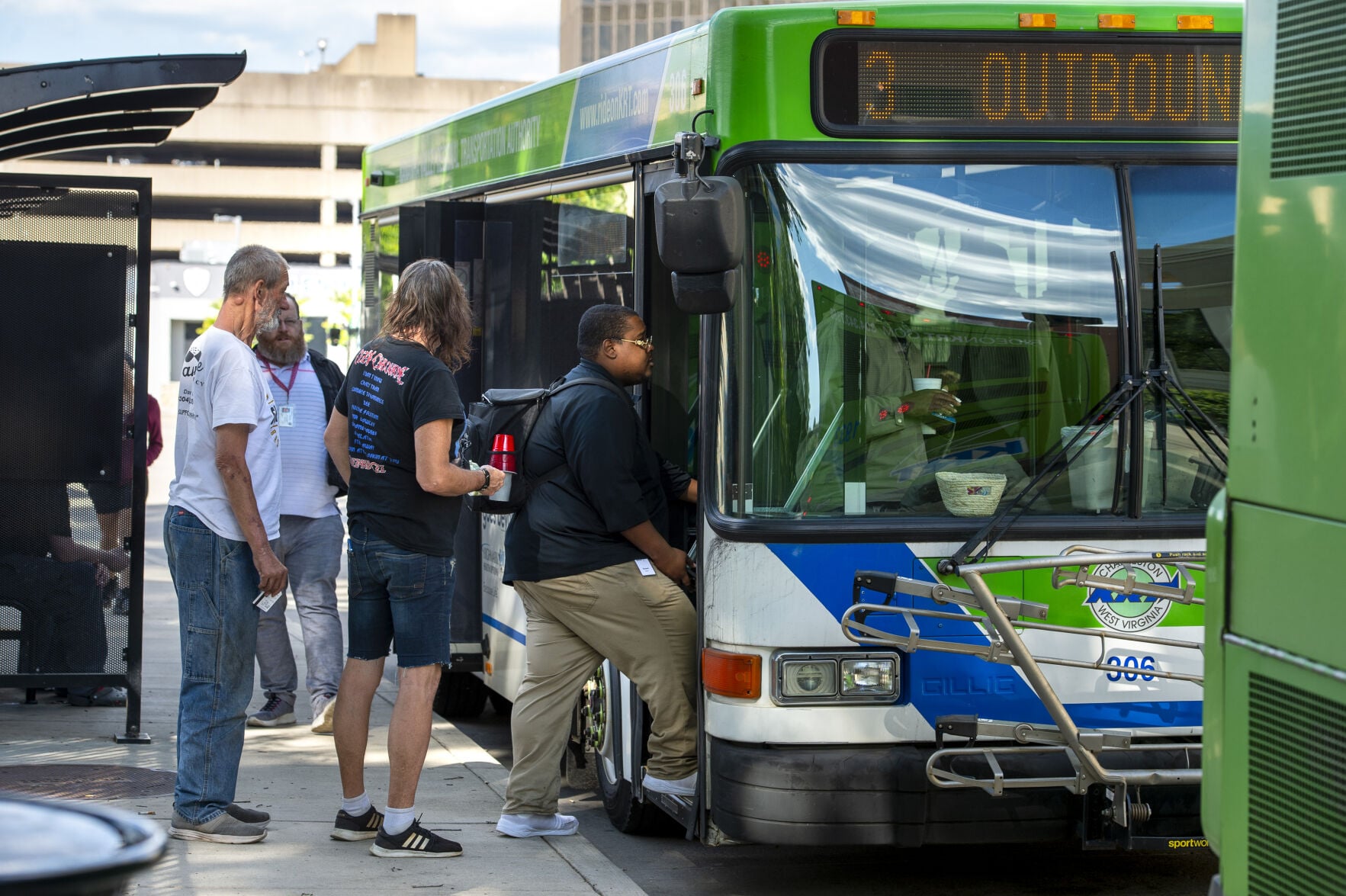 20260511-KRTBuses003.JPG | | wvgazettemail.com