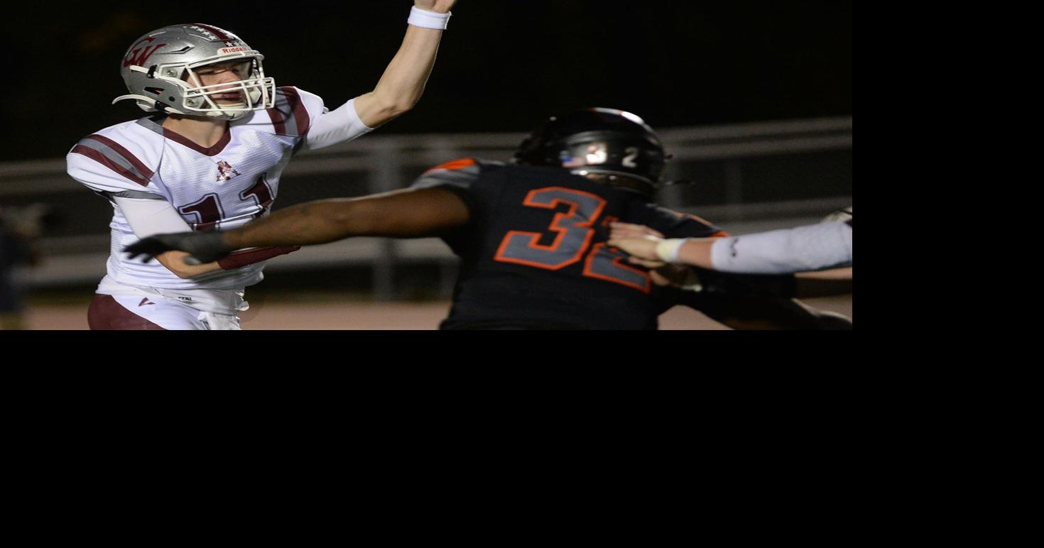 Prep football: GW quarterback Abe Fenwick out with broken thumb ...
