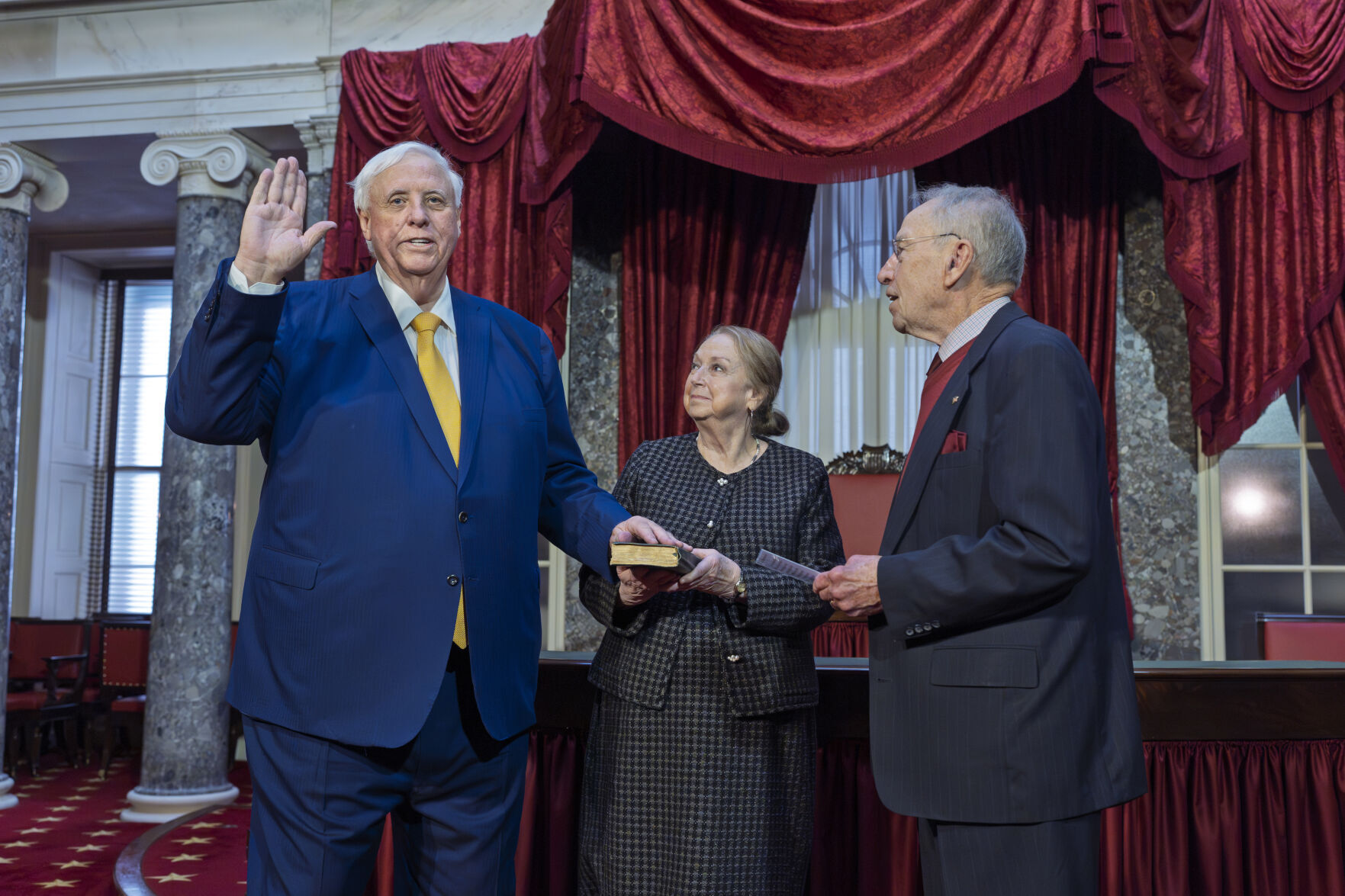 Former WV governor Jim Justice takes Senate oath of office | News ...