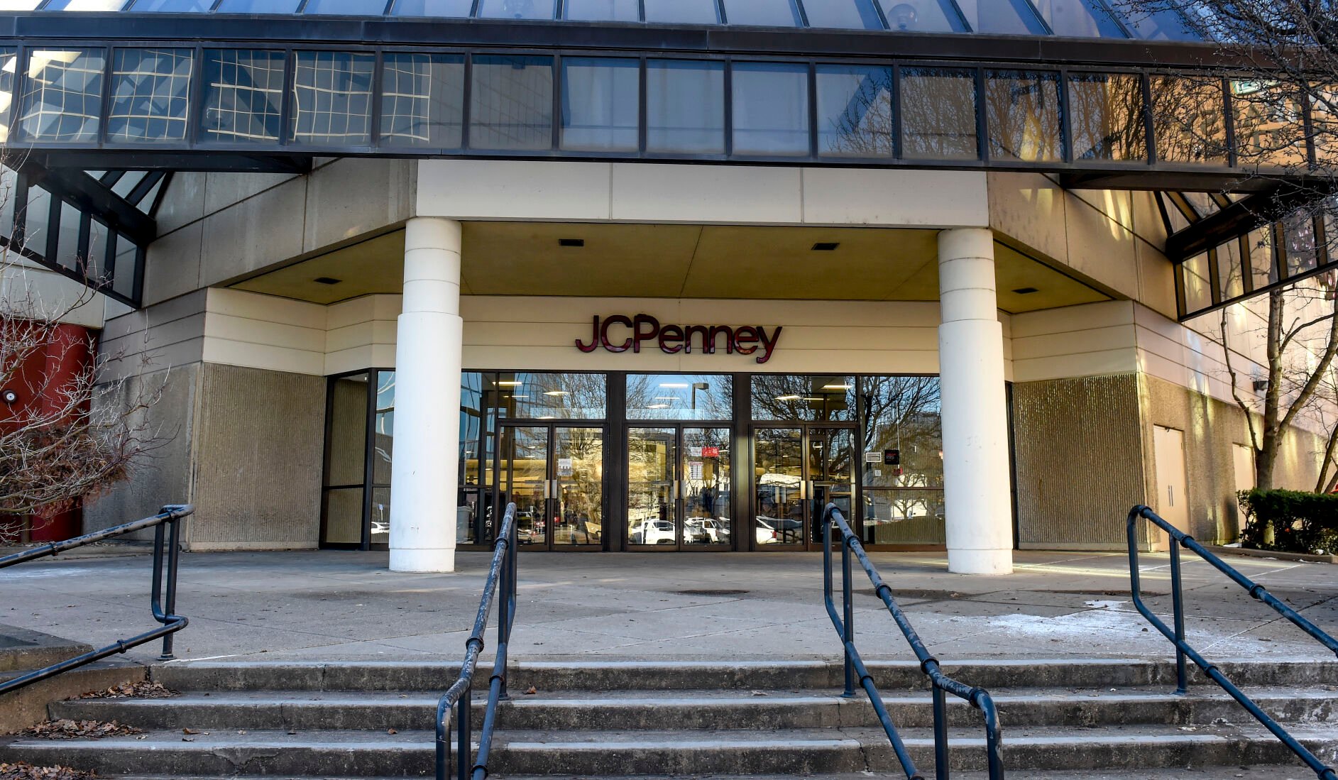 Gazette-Mail editorial: Is there any hope for Charleston Town Center ...