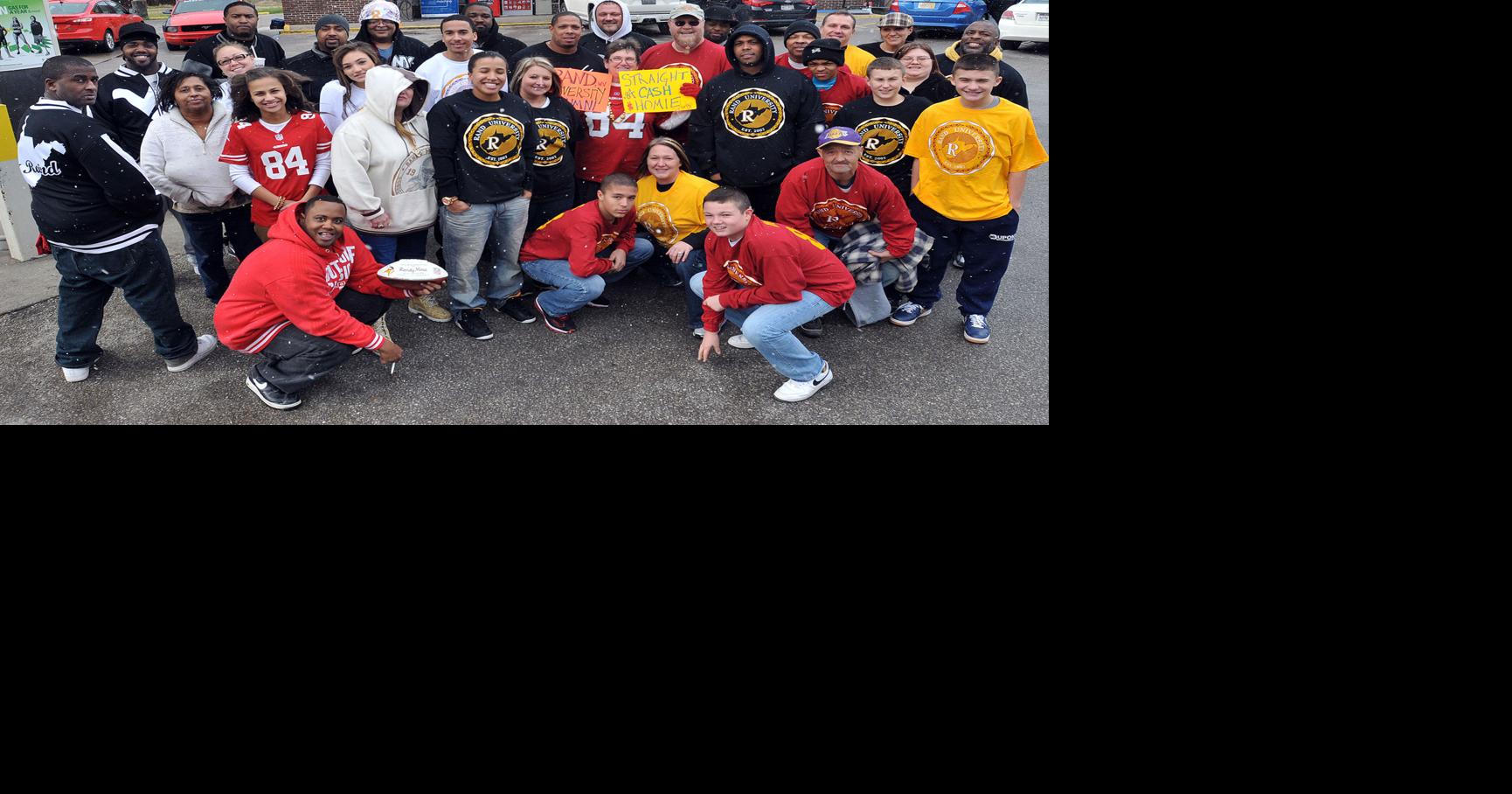 T-shirts celebrate Randy Moss' 'alma mater,' Rand University | Business ...