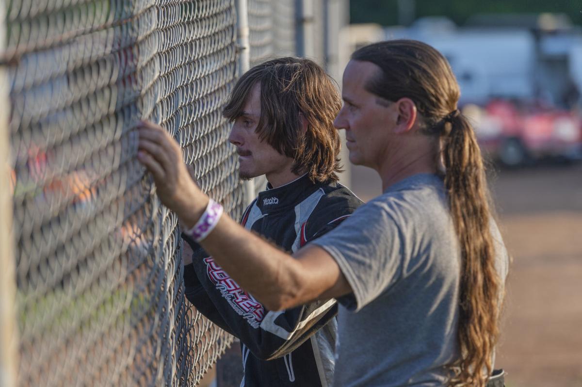 Father, two sons kick dirt racing into high gear | Life & Arts ...