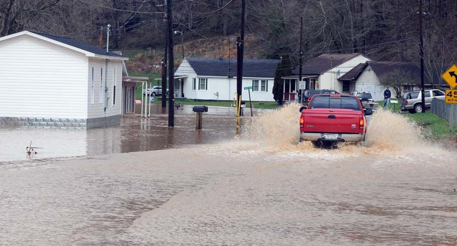 Heavy thunderstorms flood Logan, Lincoln | News | wvgazettemail.com