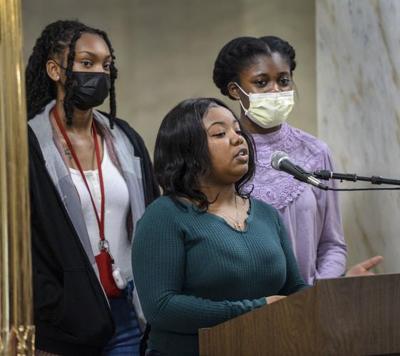 Supporters rally for hairstyle protection bill | Politics ...