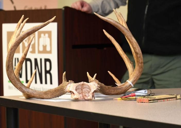 A look at how West Virginia's new state-record buck was scored ...