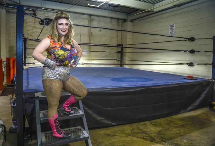 Pro wrestler, twirler Sydney Moore ready for Regatta title | Charleston ...