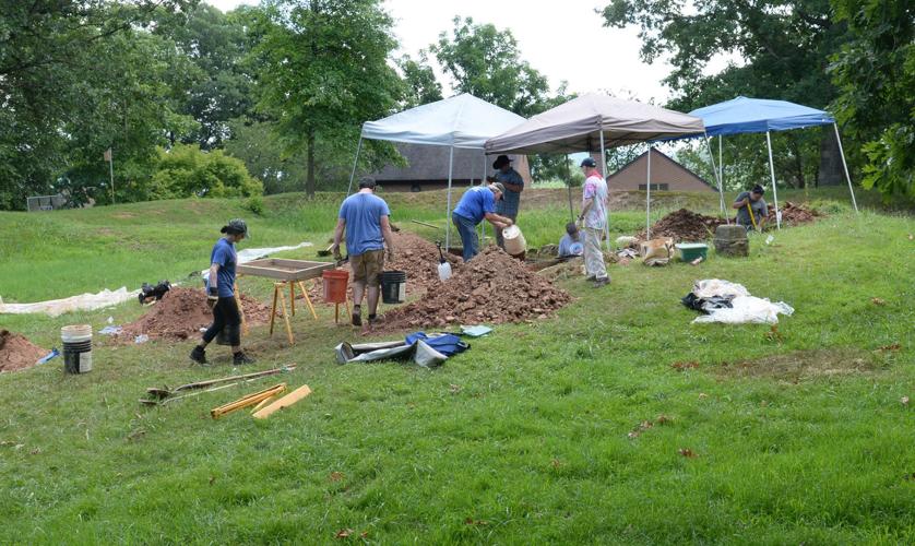 WVSU students scrape up knowledge about Charleston Civil War fort ...