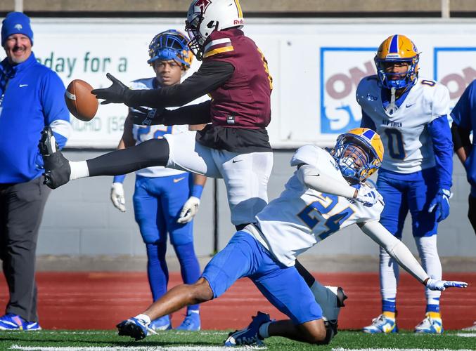 Division II football playoffs: Charleston starts fast, holds off late ...
