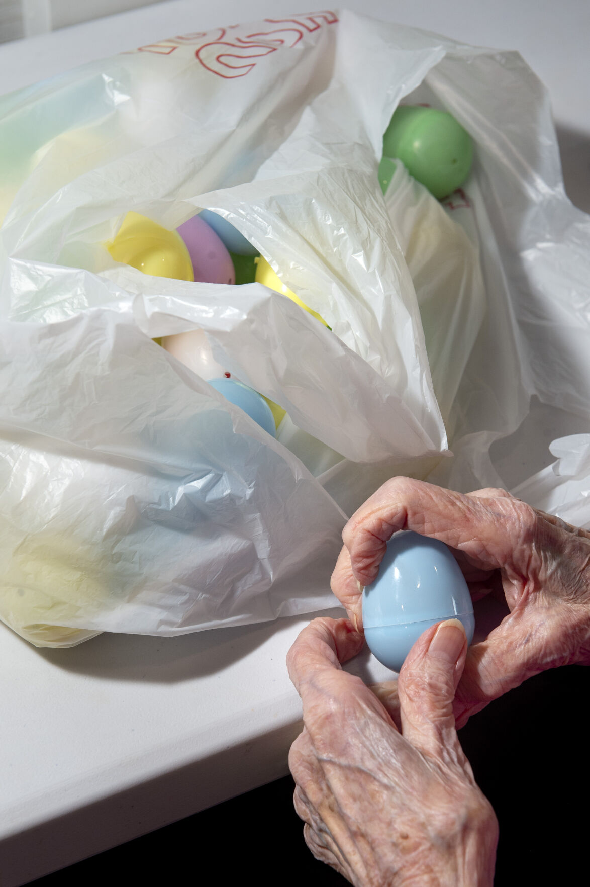 Edgewood Summit residents fill eggs for local Easter events | Kanawha ...