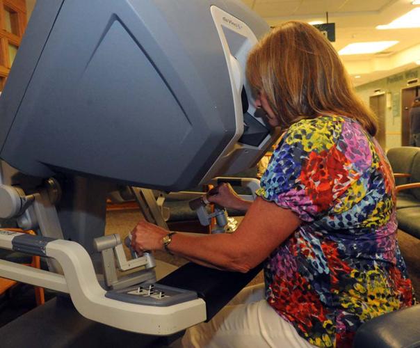 Thomas Memorial using robot-assisted technology in gallbladder surgery ...