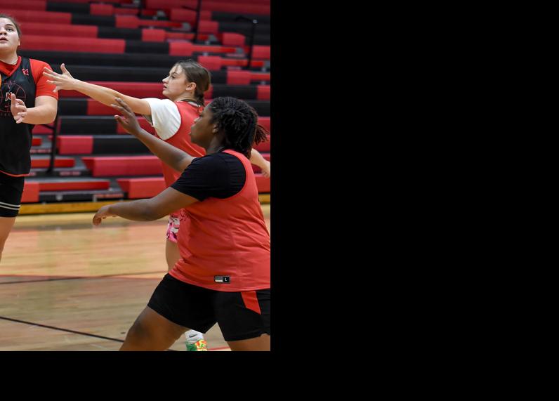 Prep girls basketball: Nitro's Natalie Smith adjusting to Wildcat ...