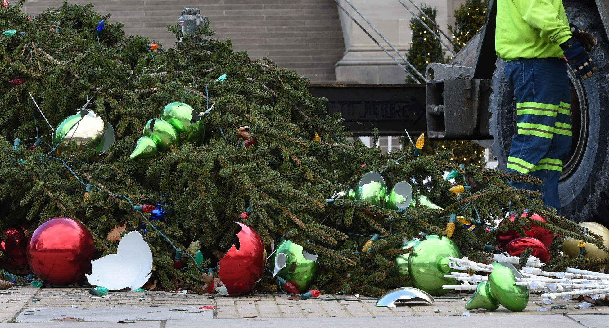 WV Christmas tree blows over, school delays weather forecast | Kanawha ...