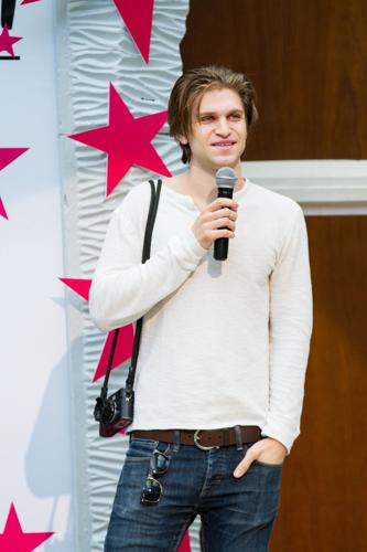 Pretty Little Keegan: ABC Family actor visits Charleston Town Center to ...