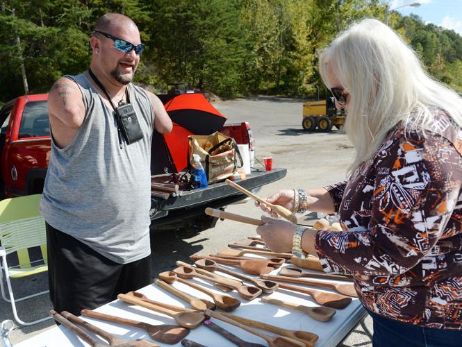 PHOTOS: Carving his own path | Kanawha Valley | wvgazettemail.com