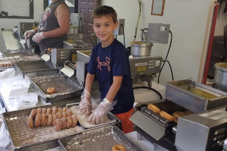 Family follows WV state fair tradition with various food stands | Food ...