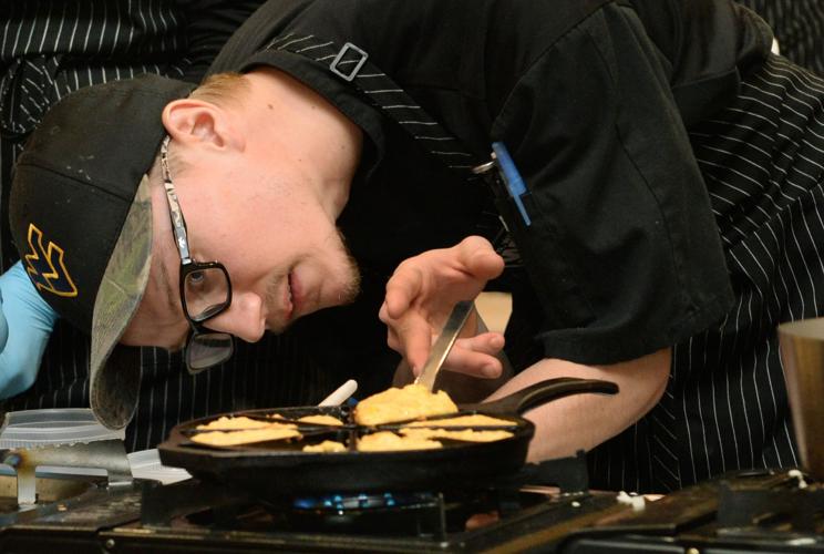 Chefs strike while the cast iron is hot at cook-off | Life & Arts ...
