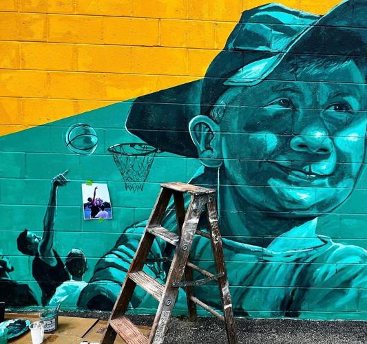 Marmet artist fashions Smithers historical mural | Metro Kanawha ...