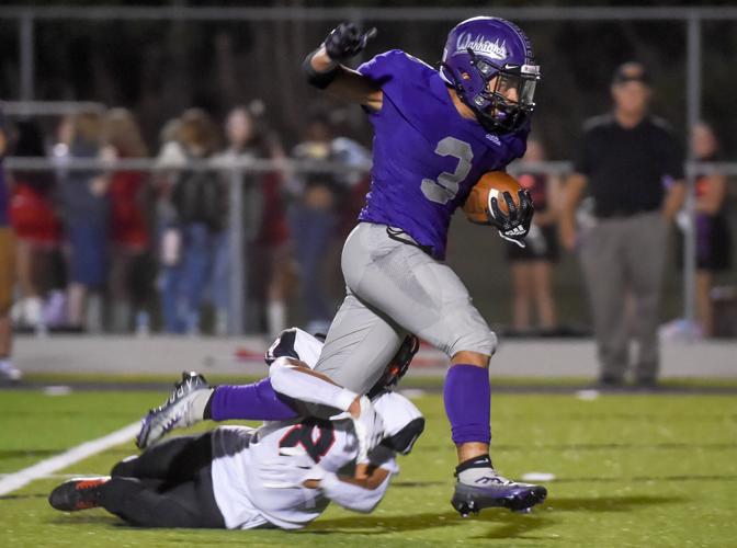 Prep football: Huskies end strong in emotional contest against Generals ...