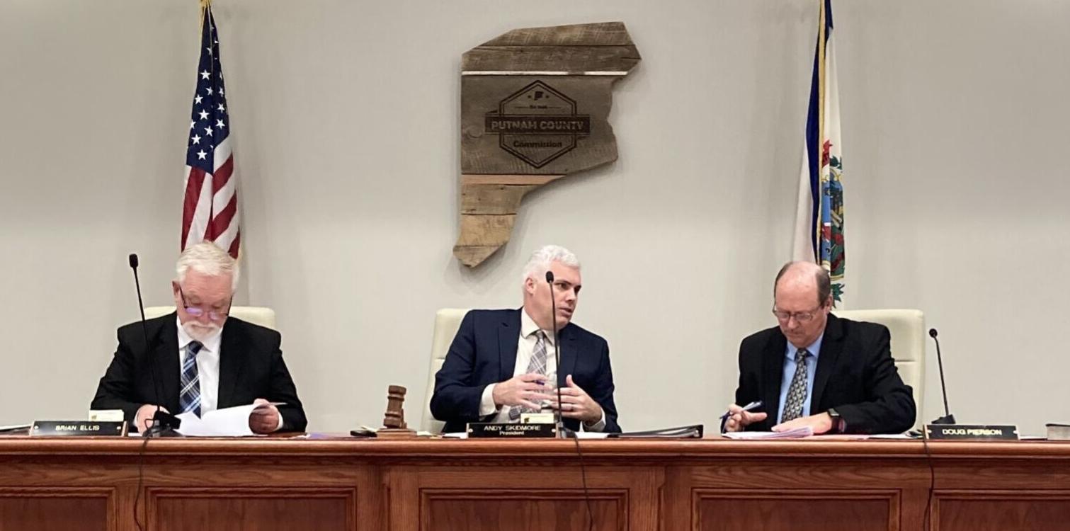 New Putnam County Commissioner sworn in | Putnam County | wvgazettemail.com